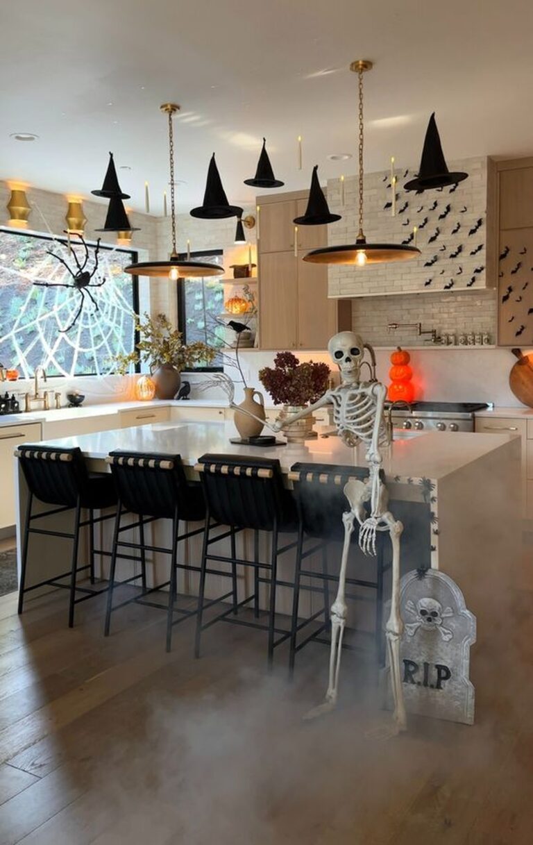 34 Halloween Kitchen Decor Ideas for a Spooky Haven - Homa Decor