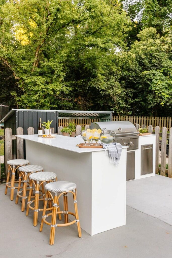 25 Outdoor Patio Bar Ideas to Transform Your Backyard - Homa Decor