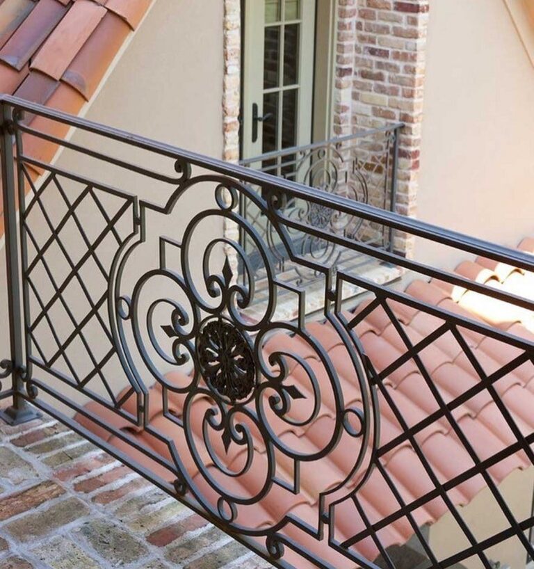 29 Balcony Railing Wonders to Define Your Outdoor Style - Homa Decor