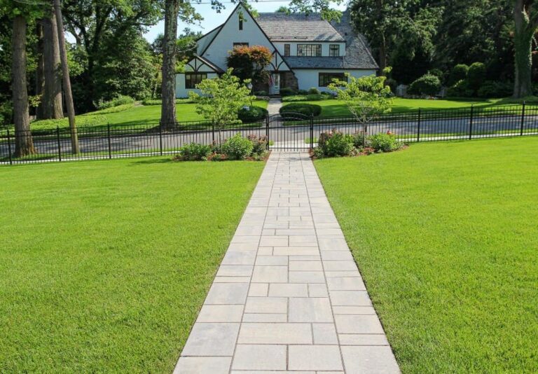 57 Front Walkway Ideas to Beautify Your Home’s Entryway - Homa Decor